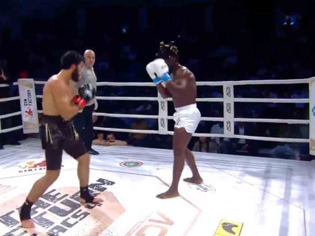 Campeón de kickboxing expresa apoyo a pueblos del sur de Líbano (+Foto ...