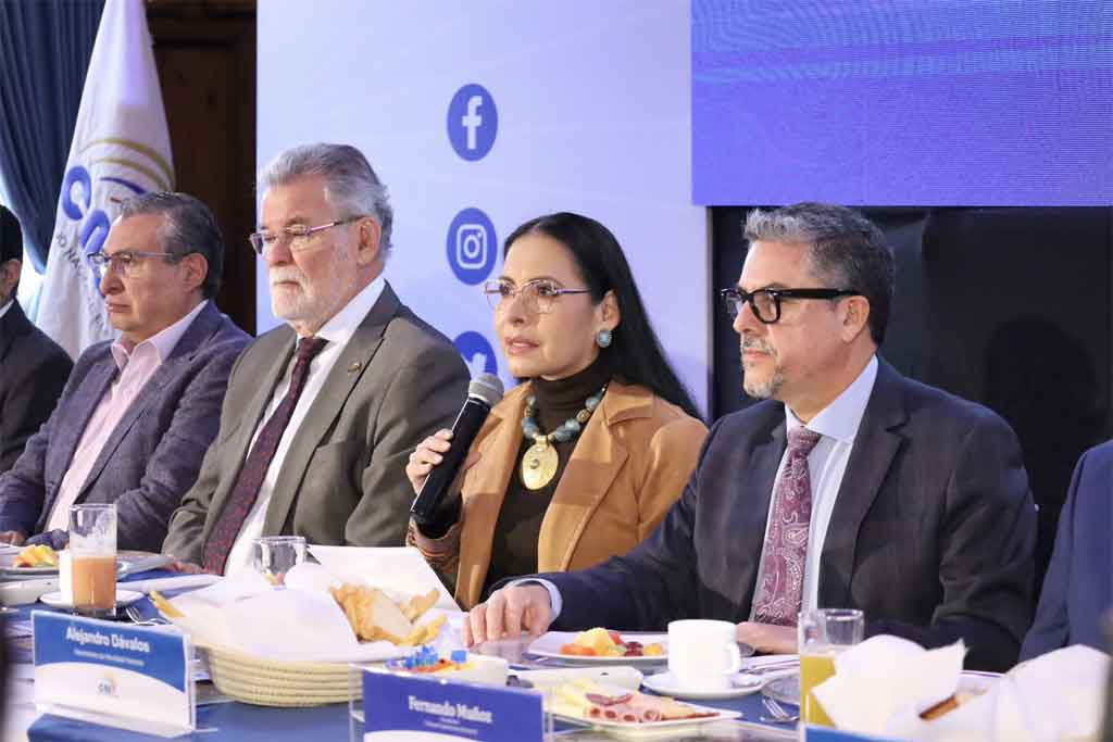 CNE de Ecuador ratifica voto presencial en el exterior para consulta ...