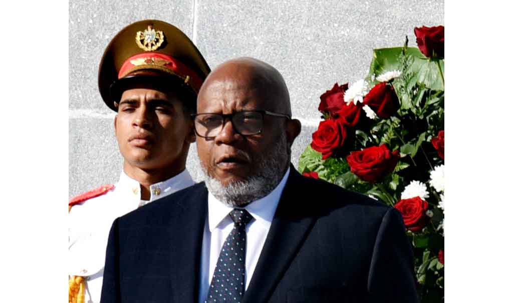 Presidente De Agnu Rinde Tributo A Héroe Nacional De Cuba Fotos