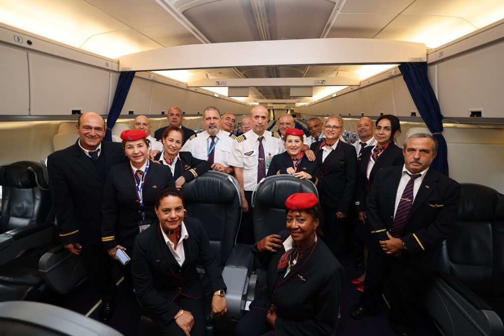Cubana de Aviación abre nueva página de conexión con Panamá (+Fotos ...