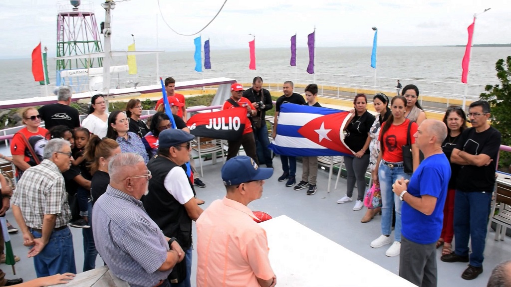Recuerdan en Nicaragua a héroe cubano Camilo Cienfuegos (+Fotos ...