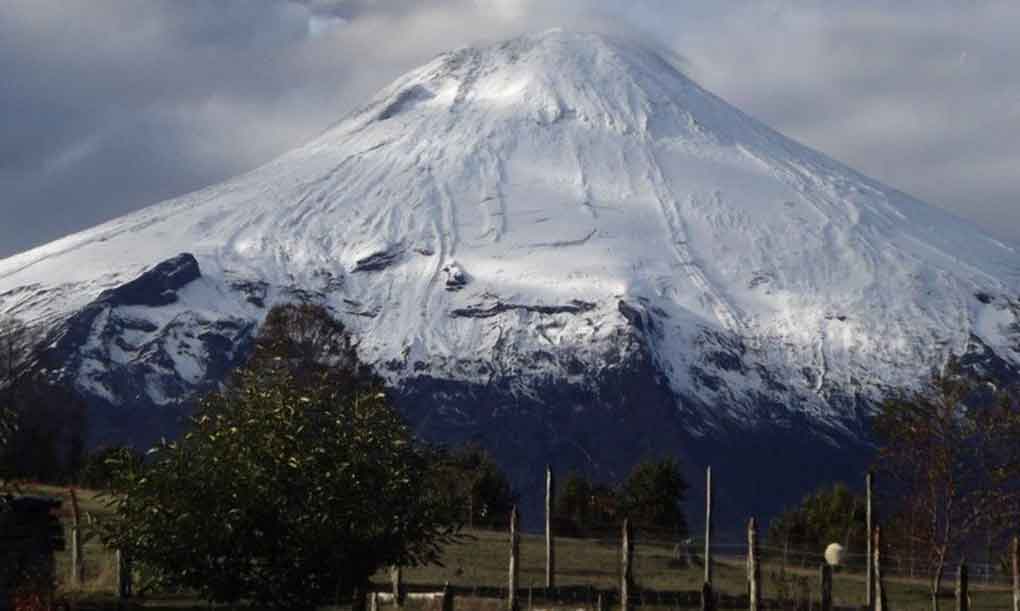 Monitorean en Chile volcán Hudson tras sismo - Noticias Prensa Latina