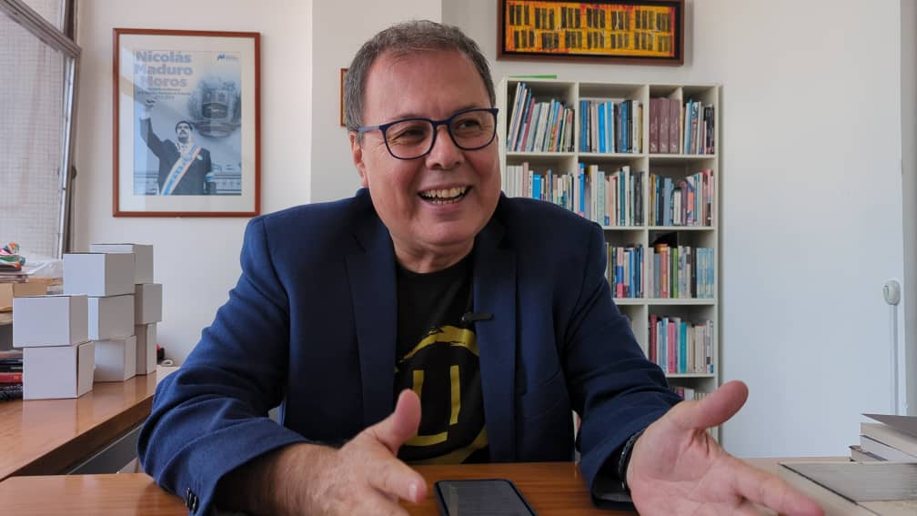 Parlamento de Venezuela presenta Ley Libertador Simón Bolívar ...