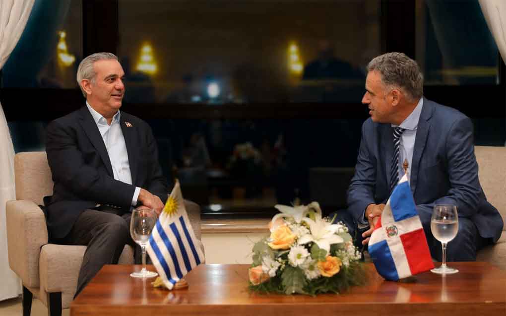 Presidente dominicano regresa país tras visita a Uruguay - Noticias ...