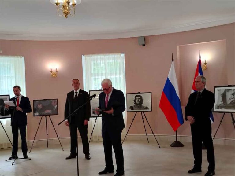 Homenaje a líderes cubanos en la Duma de Moscú - Noticias Prensa Latina
